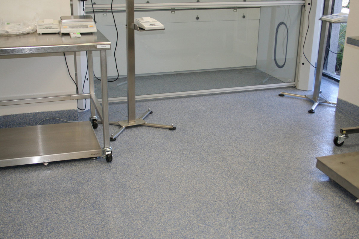 Epoxy flooring for laboratories and cleanrooms - Everlast Epoxy Systems